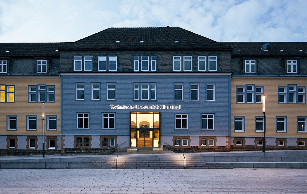TU Clausthal - Gebäude - Historischer Eingang zur Technischen U - FORUM WIRTSCHAFTSETHIK