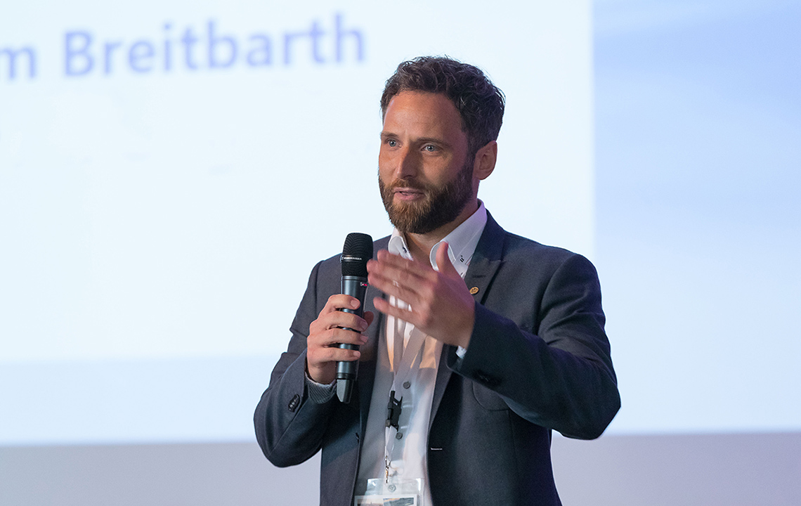 CSR-Kommunikation im internationalen Vergleich - Interview mit Dr. Tim ...