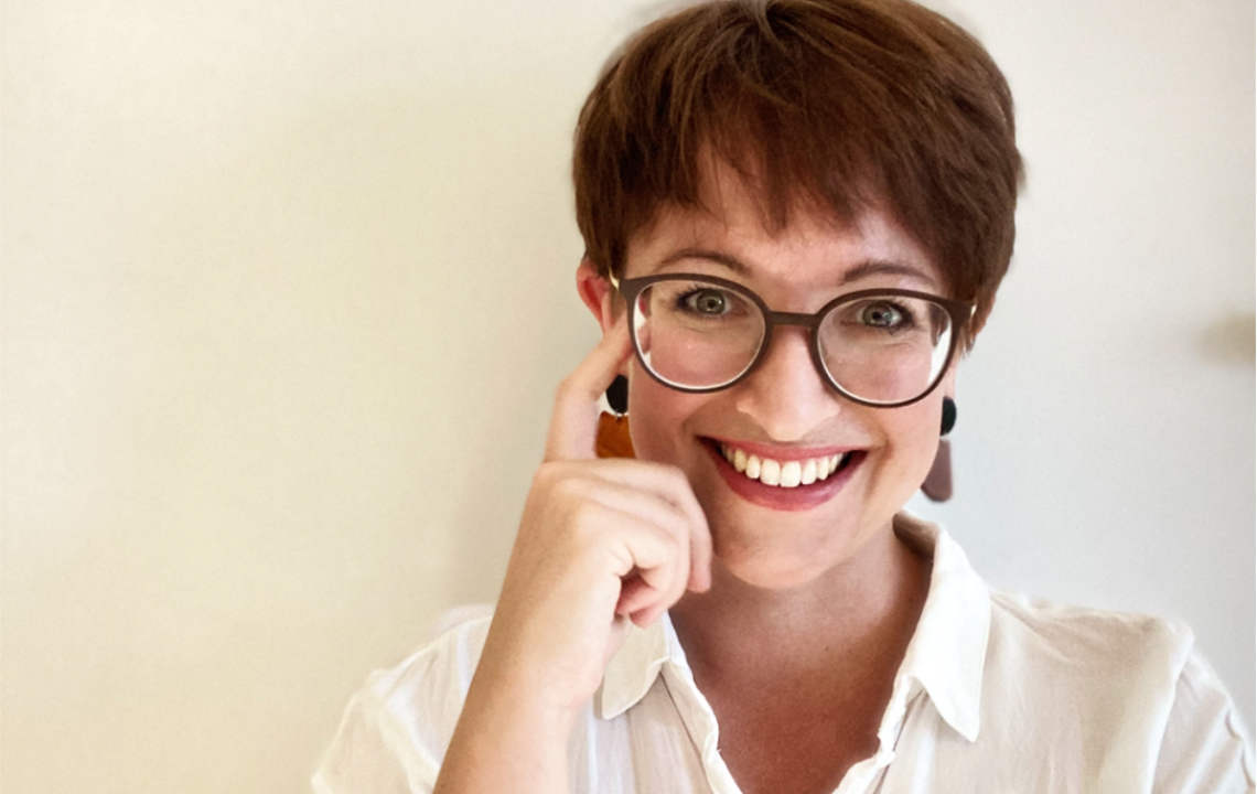 Corporate Political Responsibility - 5 Fragen an… Prof. Dr. Laura ...